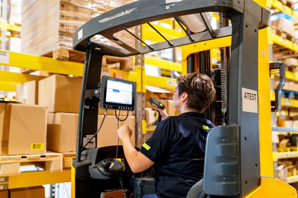 Mobile Computing and Data Collection in Digital Forklift Systems ...